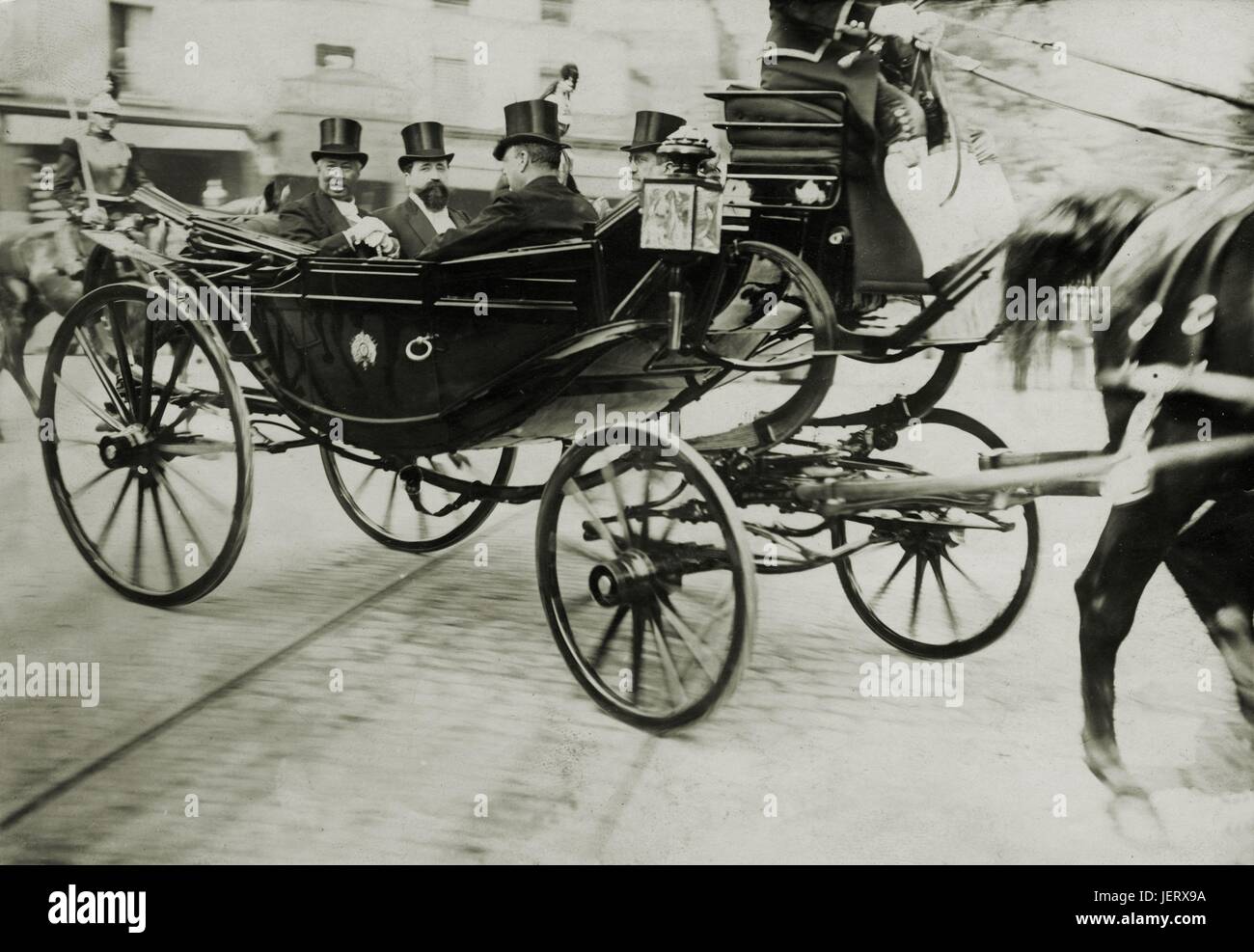 Arrival of King Sisowath of Cambodia for an official visit to France ...