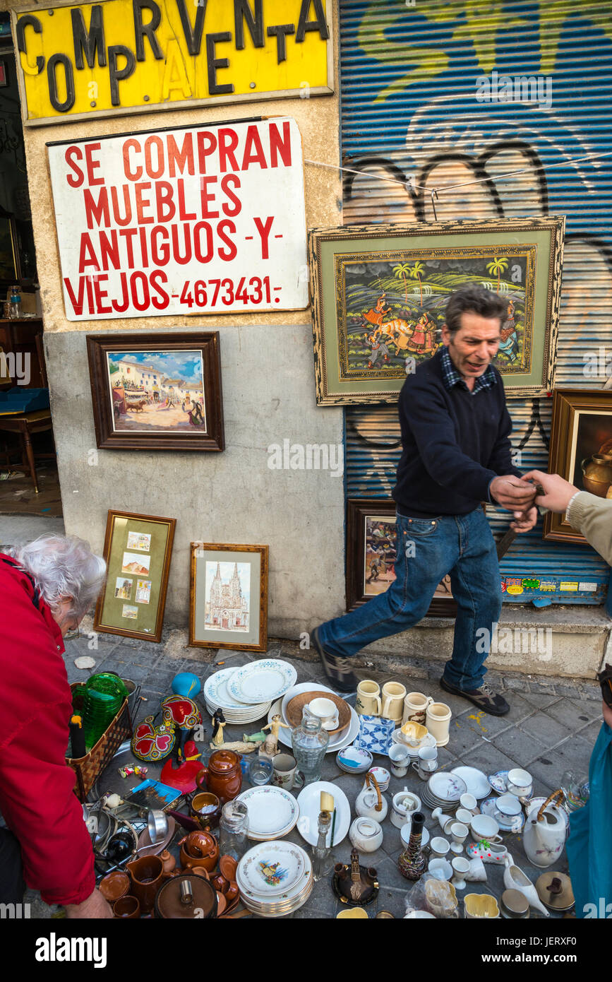 Flea market of madrid hi-res stock photography and images - Alamy