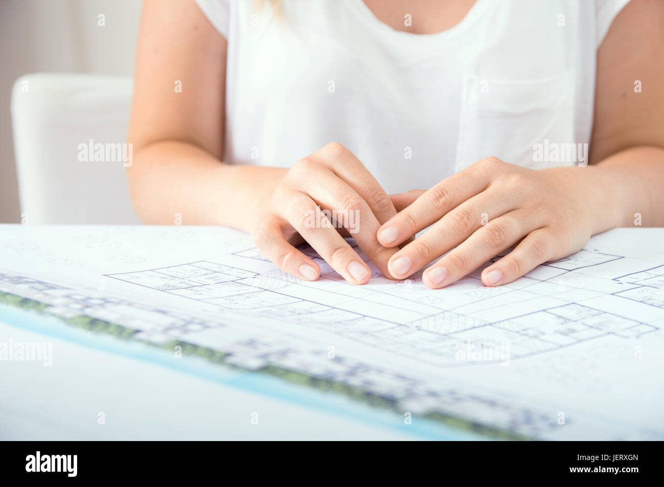 Woman architect drawing new project hi-res stock photography and images ...