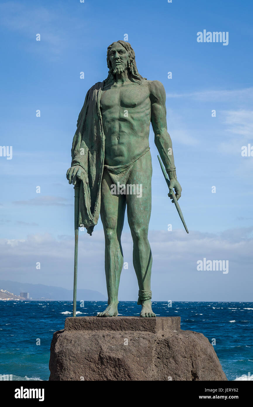 Old Guanche king statue in Candelaria Stock Photo - Alamy