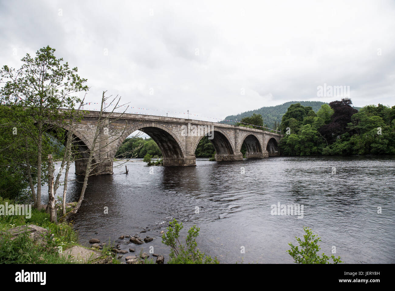 Bridge over the River Tay at Dunkeld, Scotland Stock Photo - Alamy