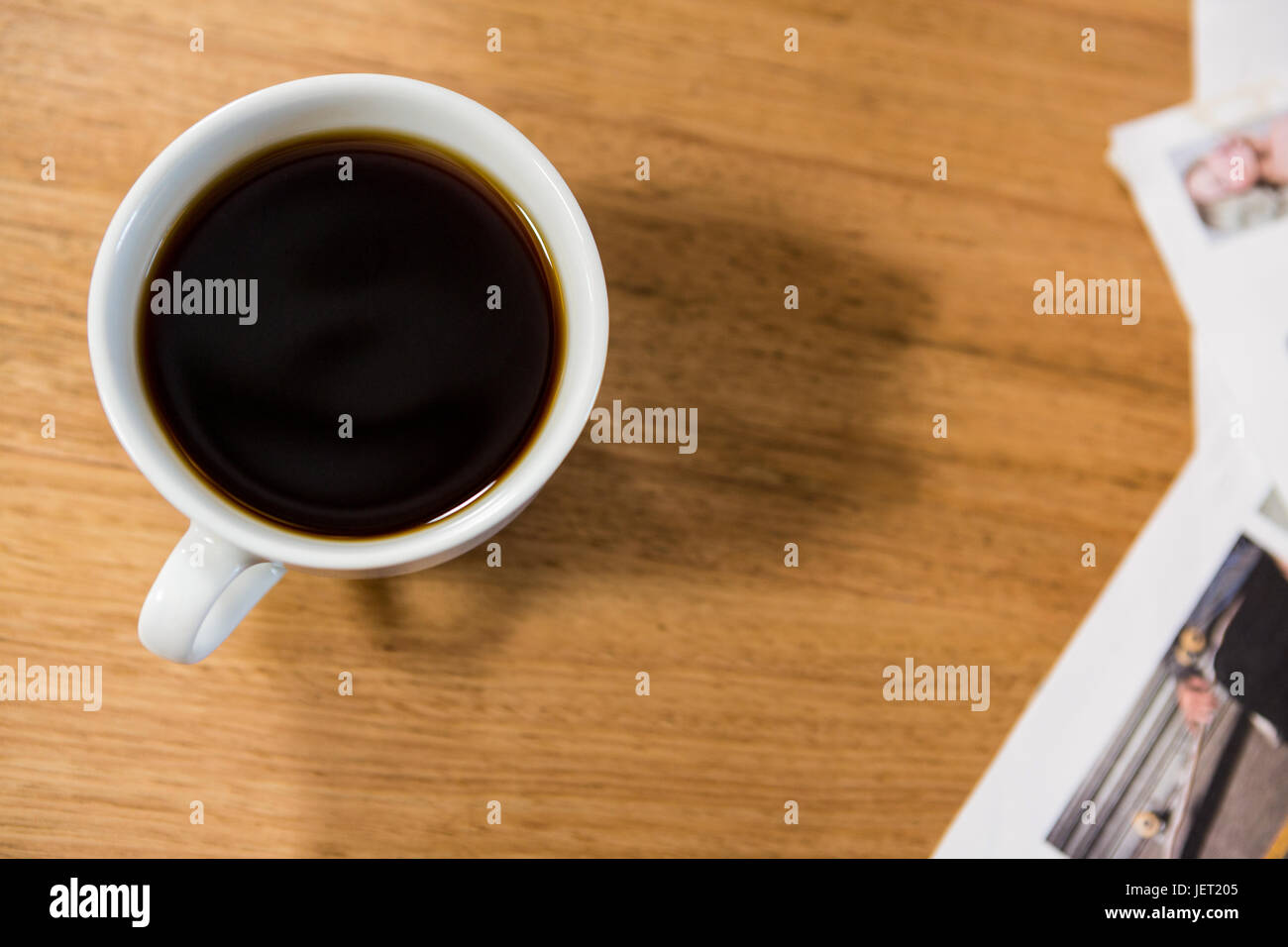 Overhead view of coffee cup Stock Photo - Alamy