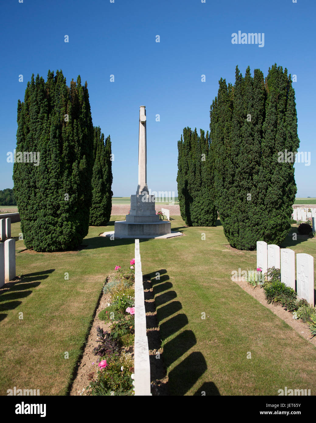 Queens cemetery hi-res stock photography and images - Alamy