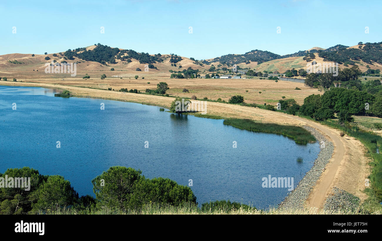 Panoramic view of the North side of the Lagoon Valley Park lake in ...