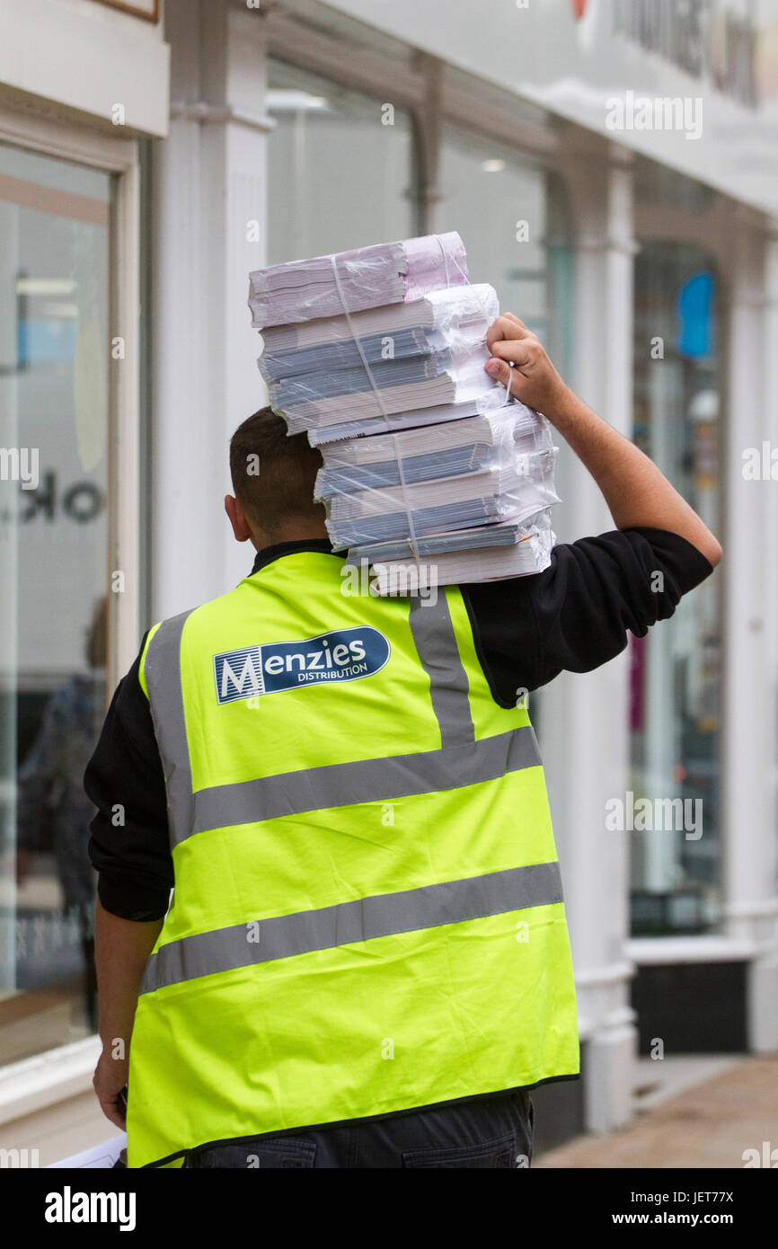 Delivery deliveries delivering delivered hi-res stock photography and ...