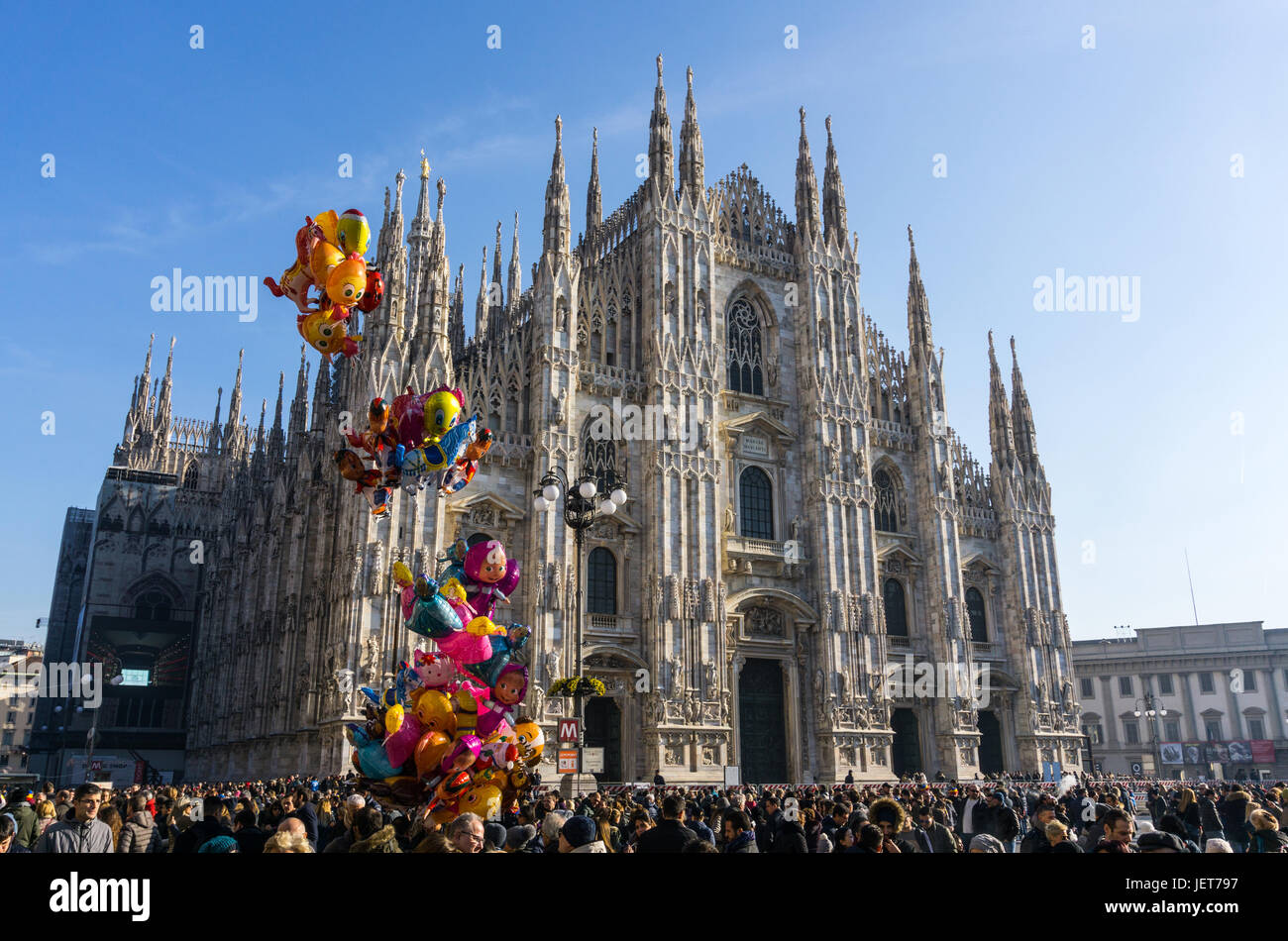 Milan iconic landmarks hi-res stock photography and images - Alamy