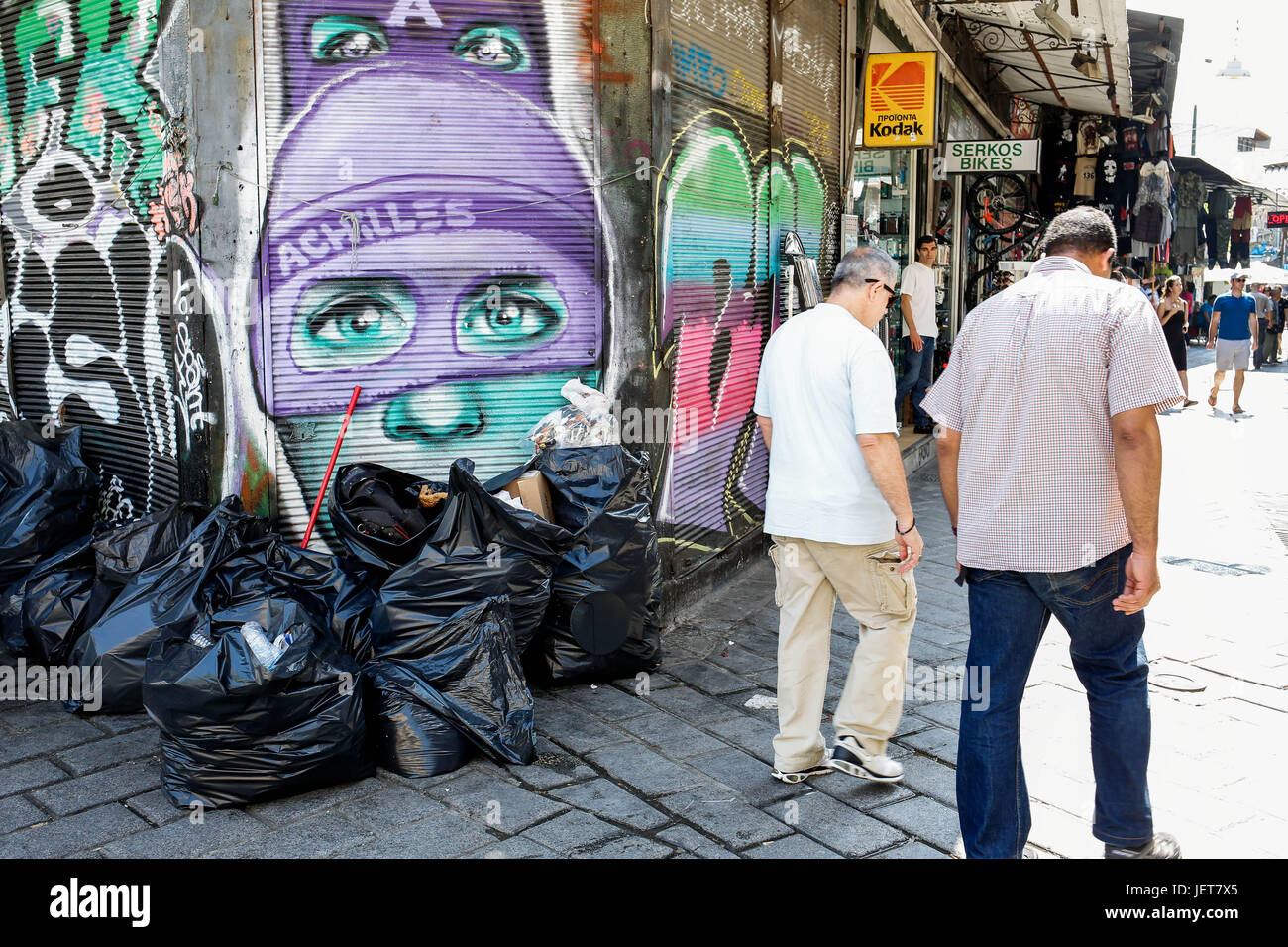 Garbage collection strike hi-res stock photography and images - Alamy