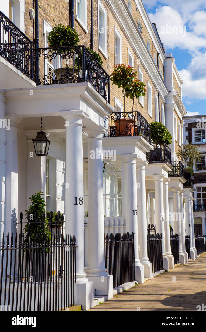 Row victorian edwardian terrace houses hi-res stock photography and ...