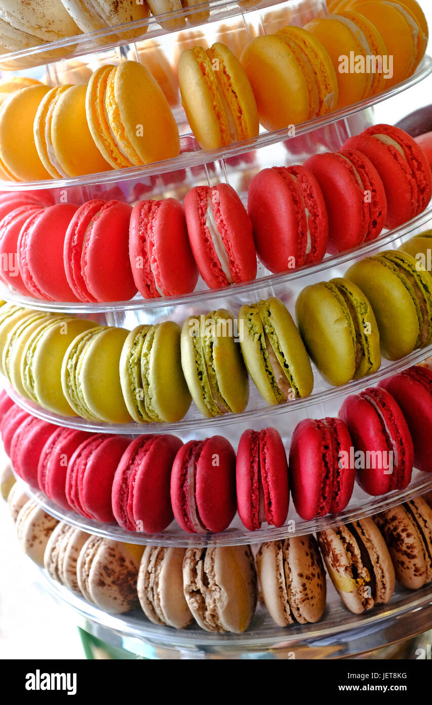 French bakery stores hi-res stock photography and images - Alamy