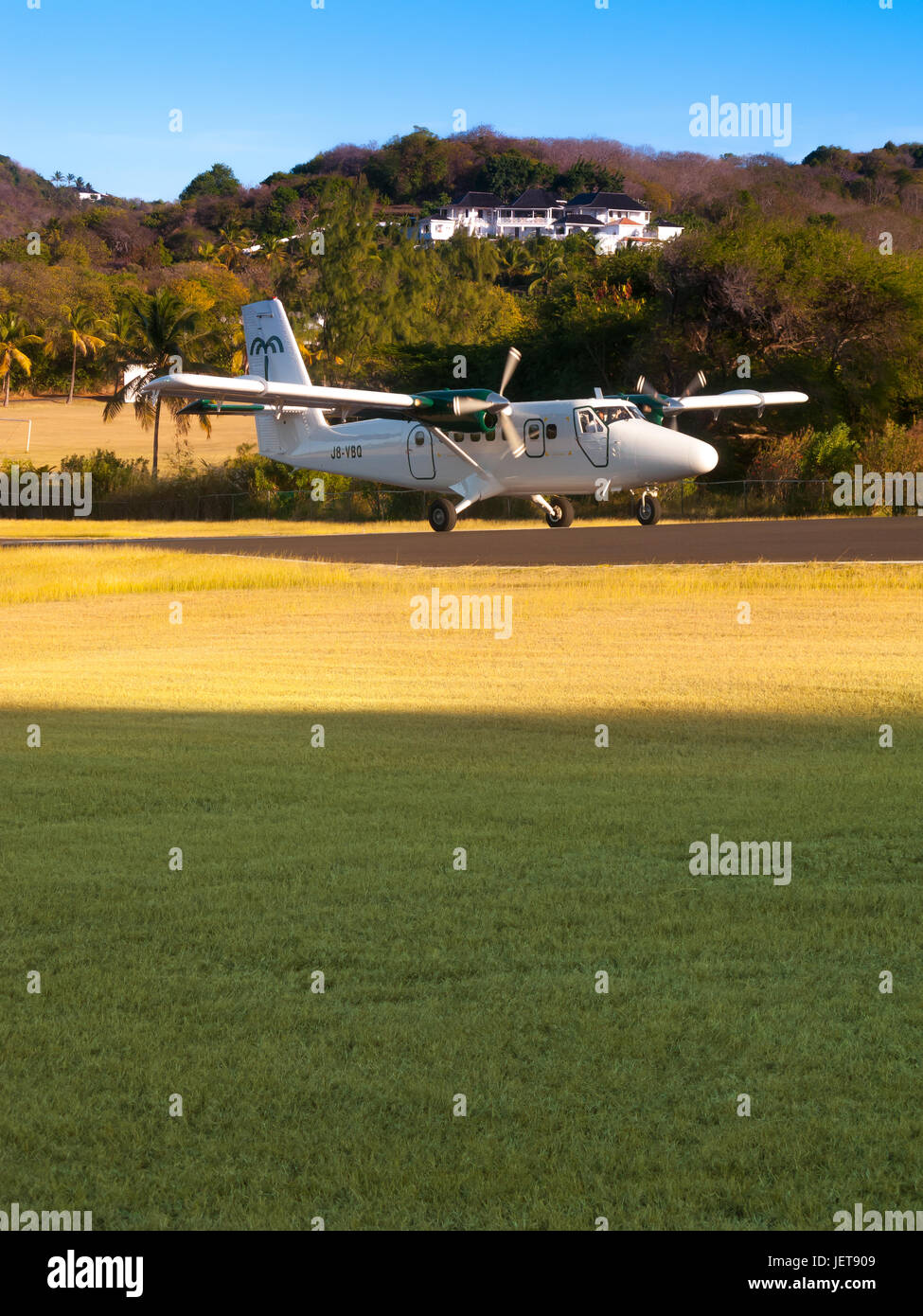 Mustique airways hi-res stock photography and images - Alamy
