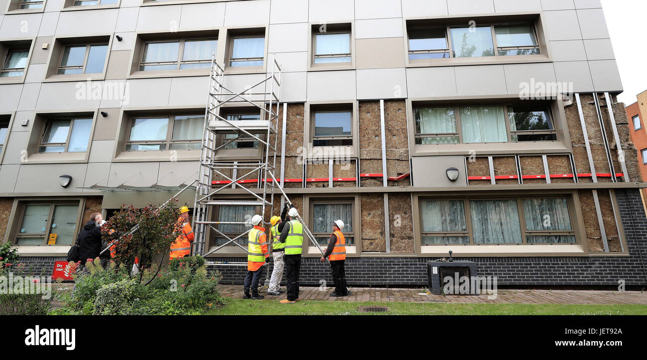 High rise cladding london hi-res stock photography and images - Alamy