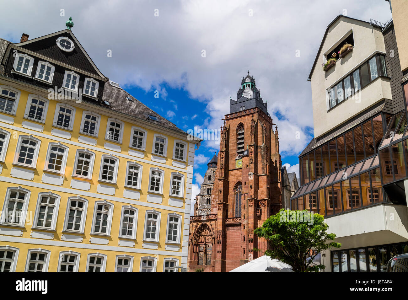 Wetzlar Cathedral aka Wetzlarer Dom (center) in picturesque old town of ...
