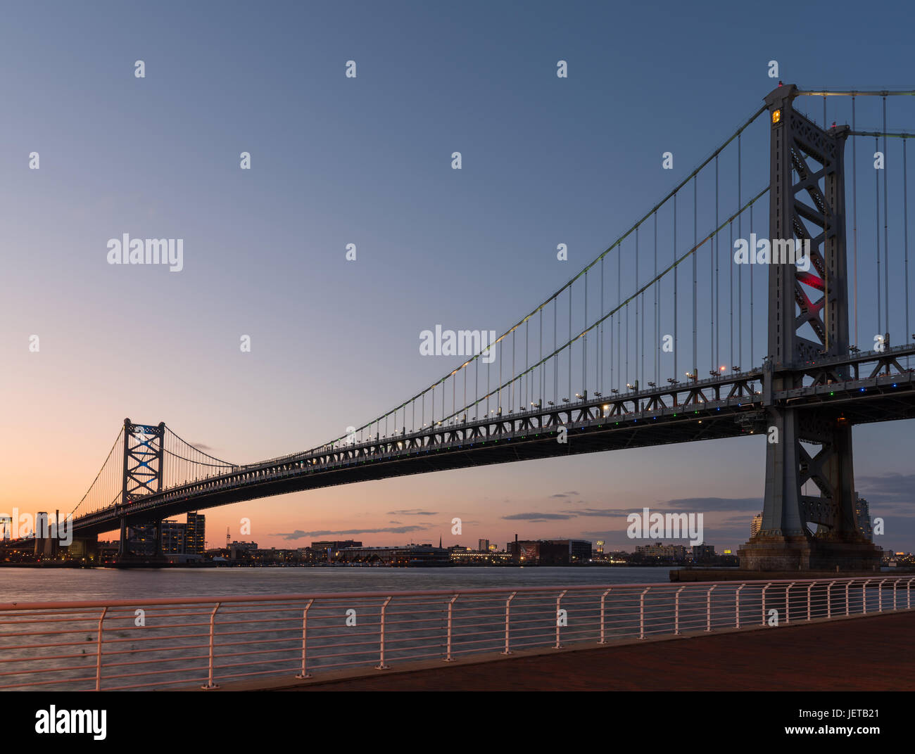 Bridge to philadelphia hi-res stock photography and images - Alamy