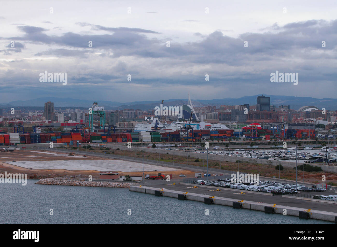 Valencia port hi-res stock photography and images - Alamy