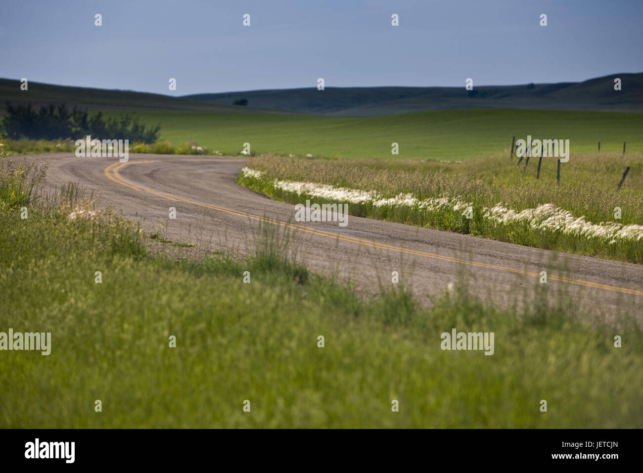 Muddy street hi-res stock photography and images - Alamy