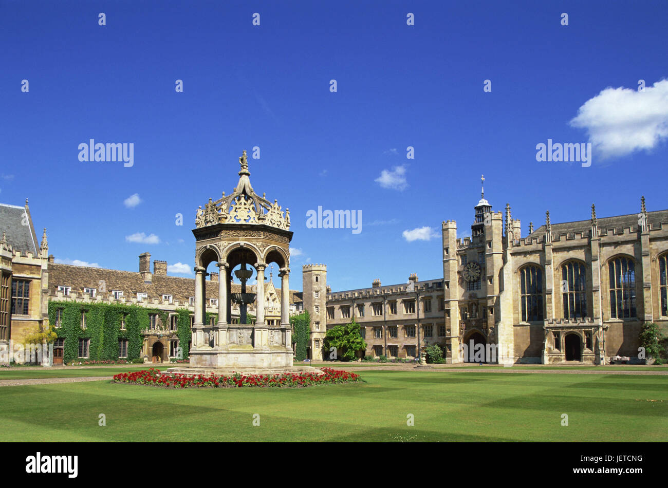 Trinity college courtyard hi-res stock photography and images - Alamy