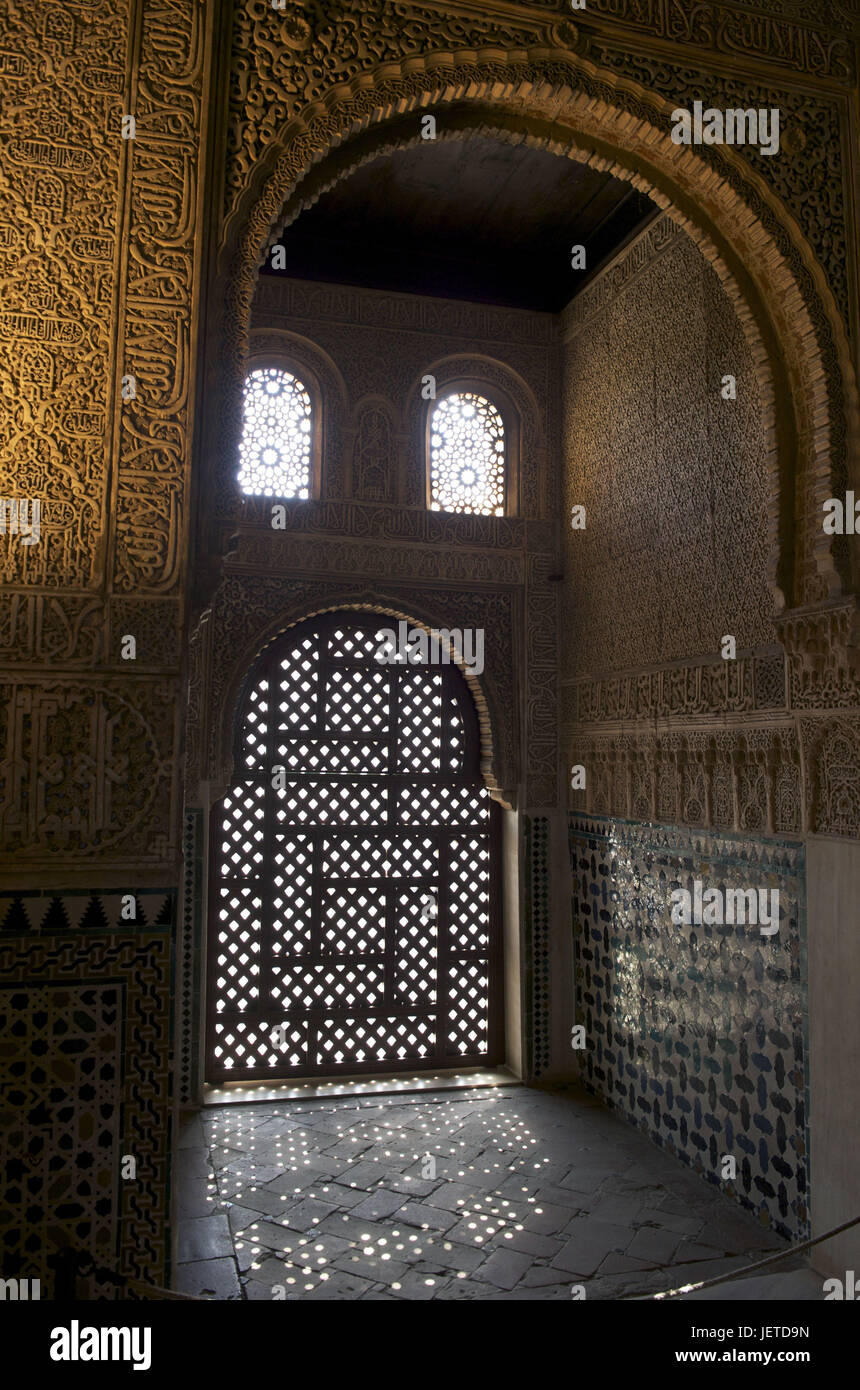Alhambra granada window hi-res stock photography and images - Alamy