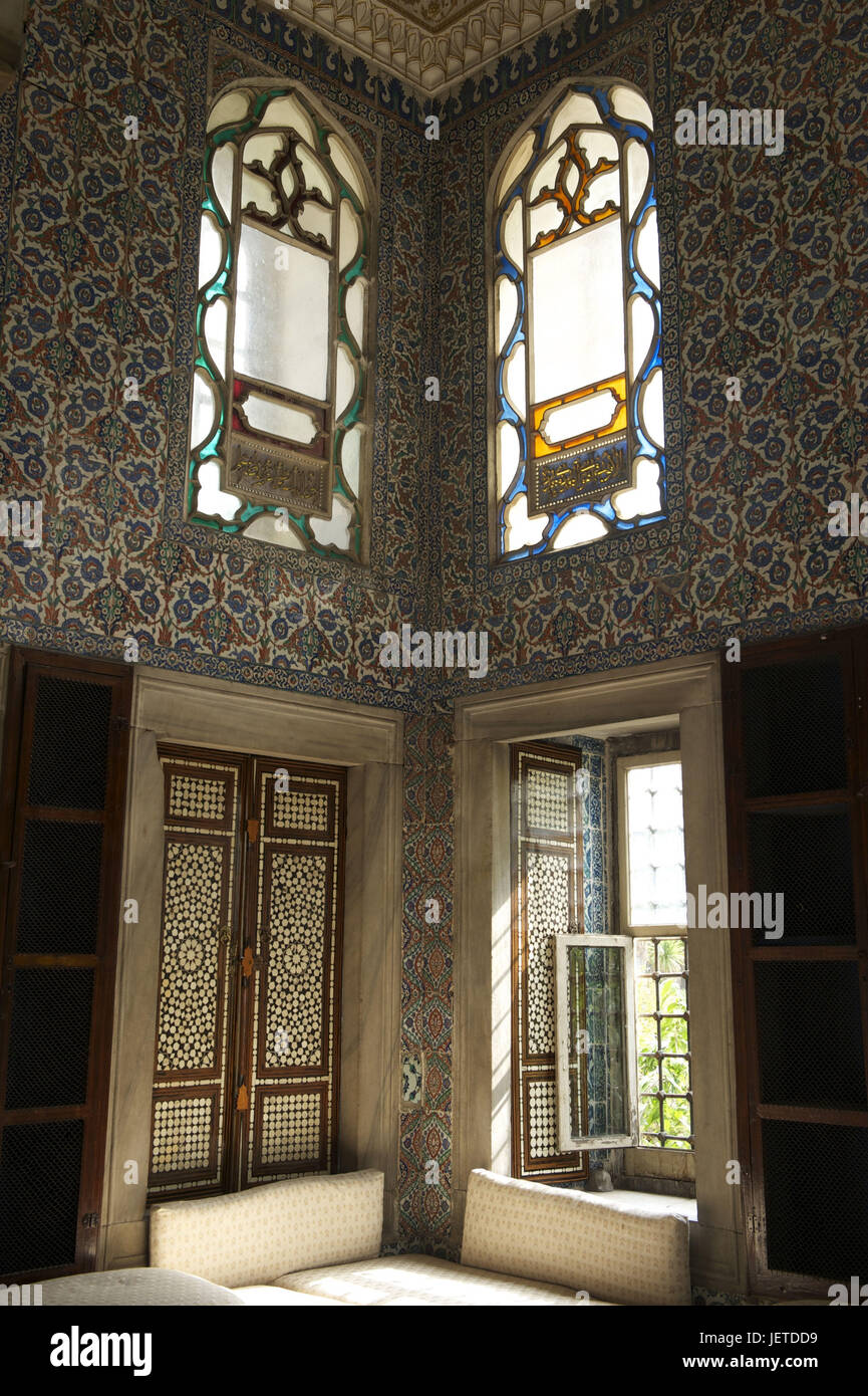 Topkapi palace library hi-res stock photography and images - Alamy