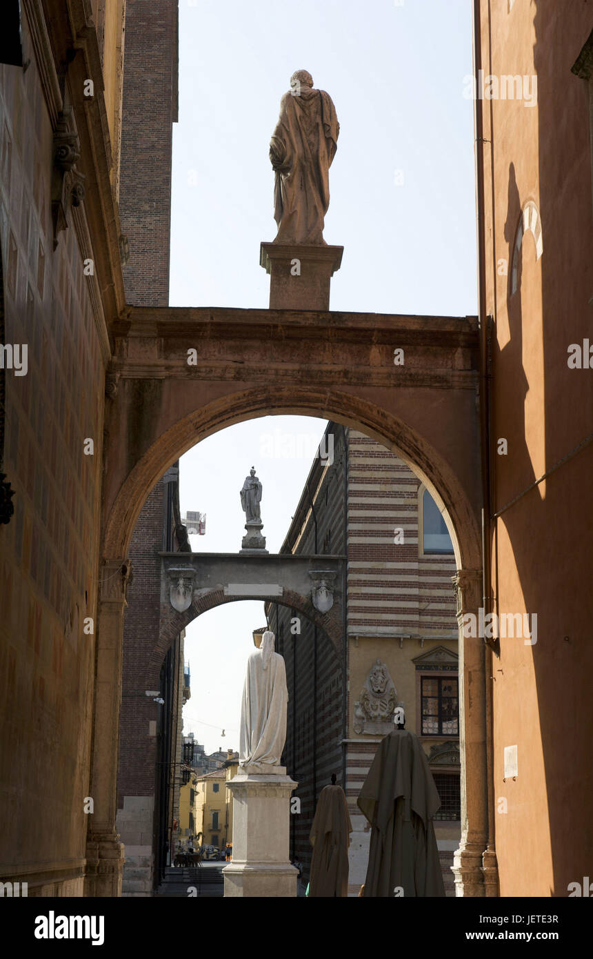 Verona old town, veneto region, italy hi-res stock photography and ...