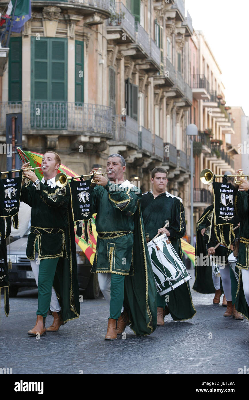 Sicily old men hi-res stock photography and images - Alamy