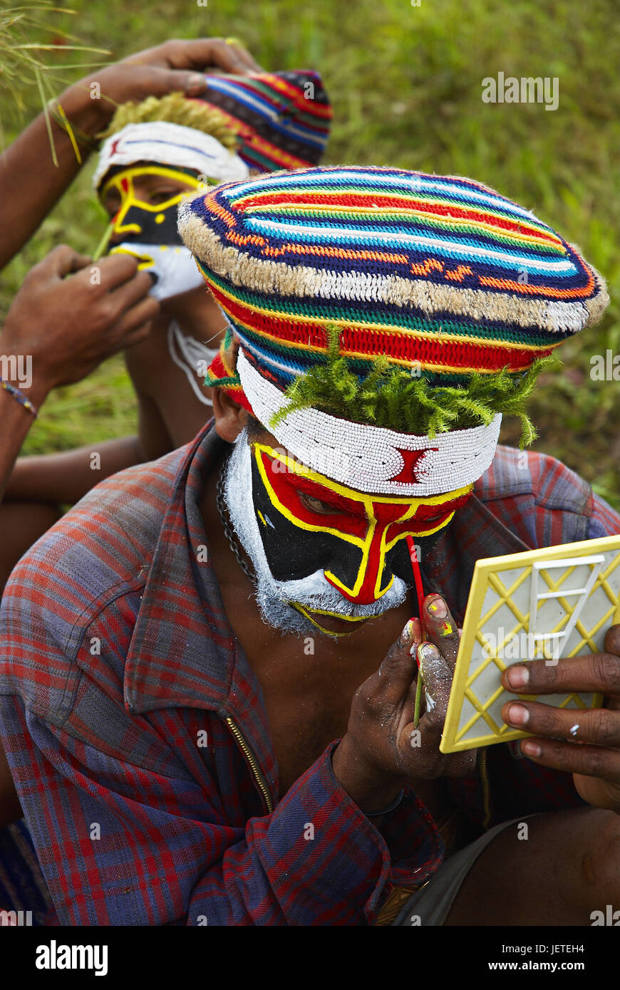 Papua new guinea men hi-res stock photography and images - Alamy