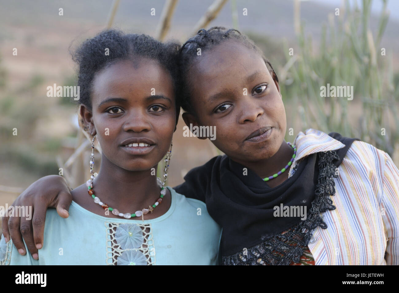 Muslim girls friends hi-res stock photography and images - Alamy