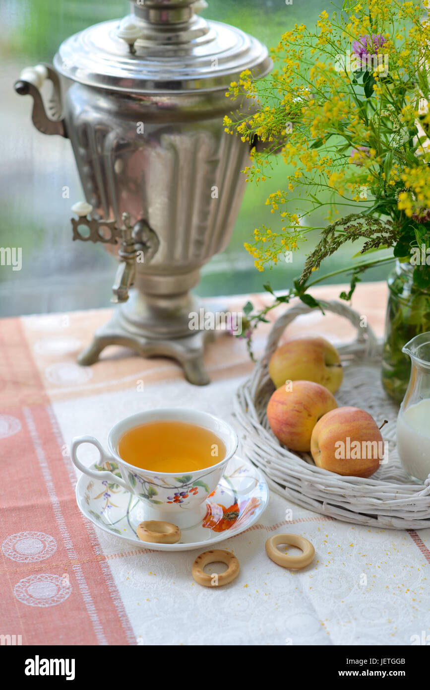 Summer still life Stock Photo - Alamy