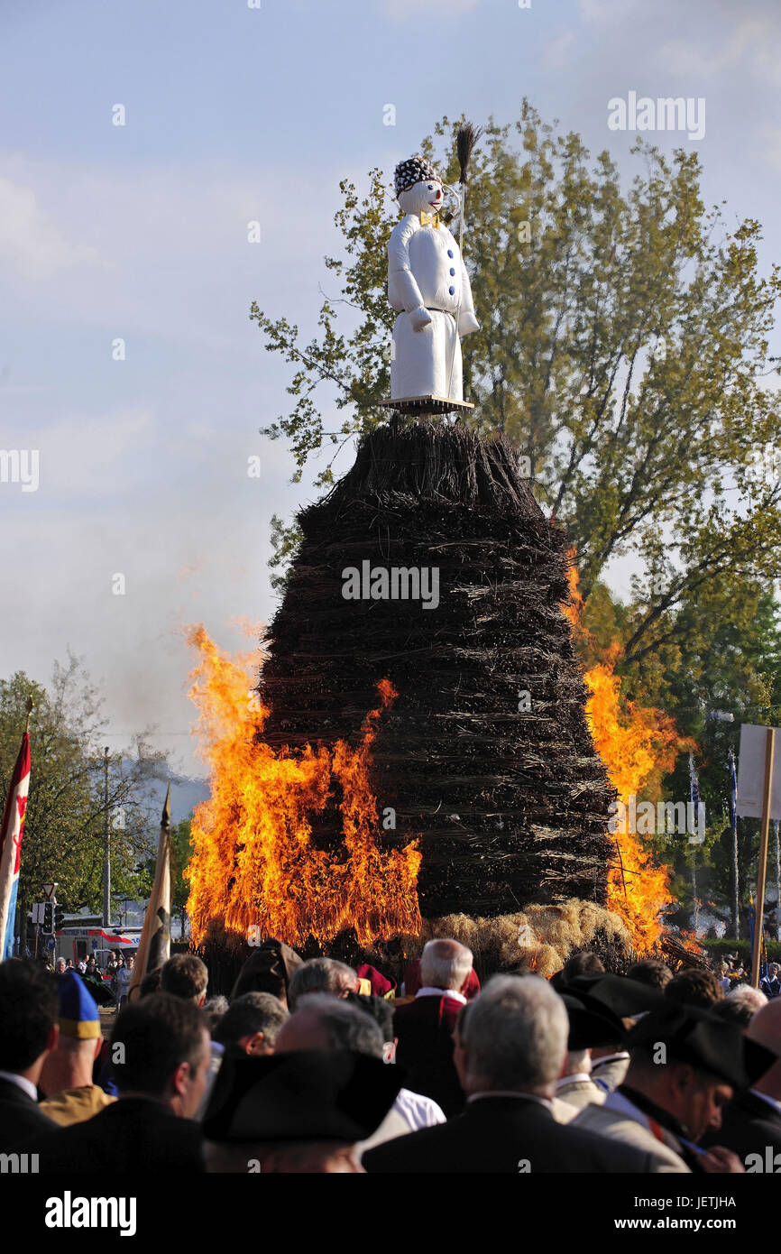 Sechsel?uten, an old traditional party in Zurich. The climax, the B??g ...