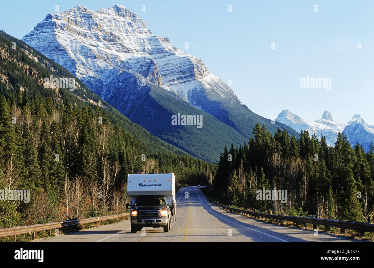 Journey through the Rocky Mountains, Jasper N.P., Canada, Fahrt durch ...