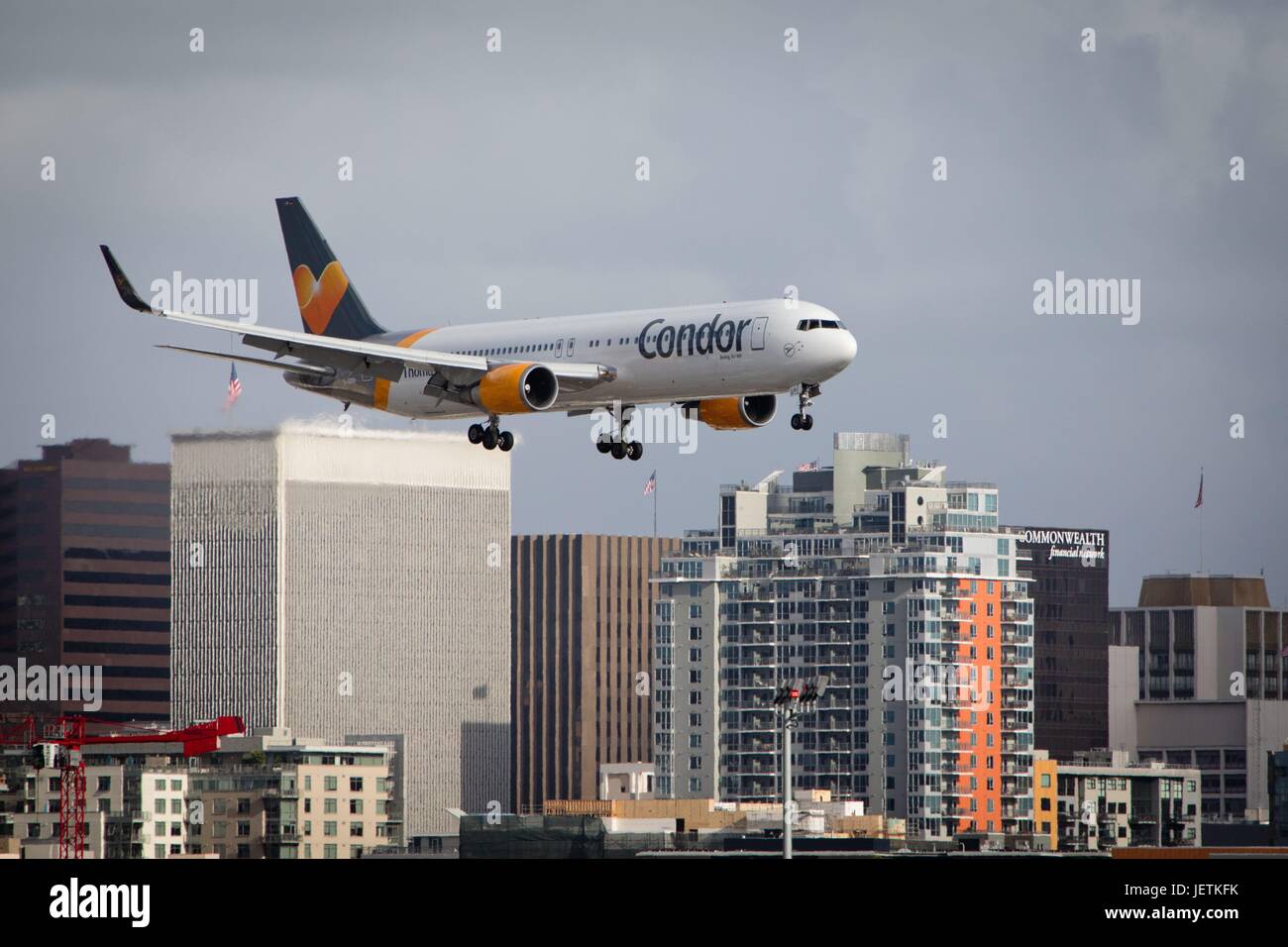 Since May the German airline Condor maintains a nonstop flight from ...