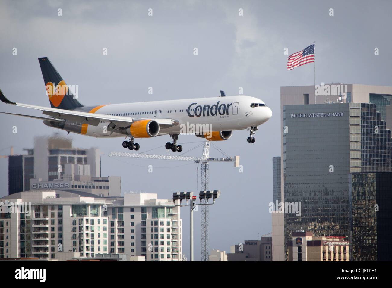 Since May the German airline Condor maintains a nonstop flight from ...