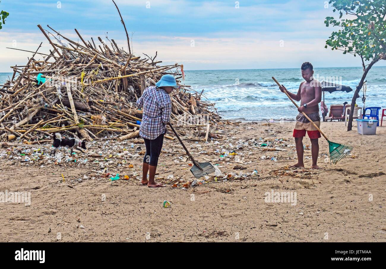 Kuta pollution hi-res stock photography and images - Alamy