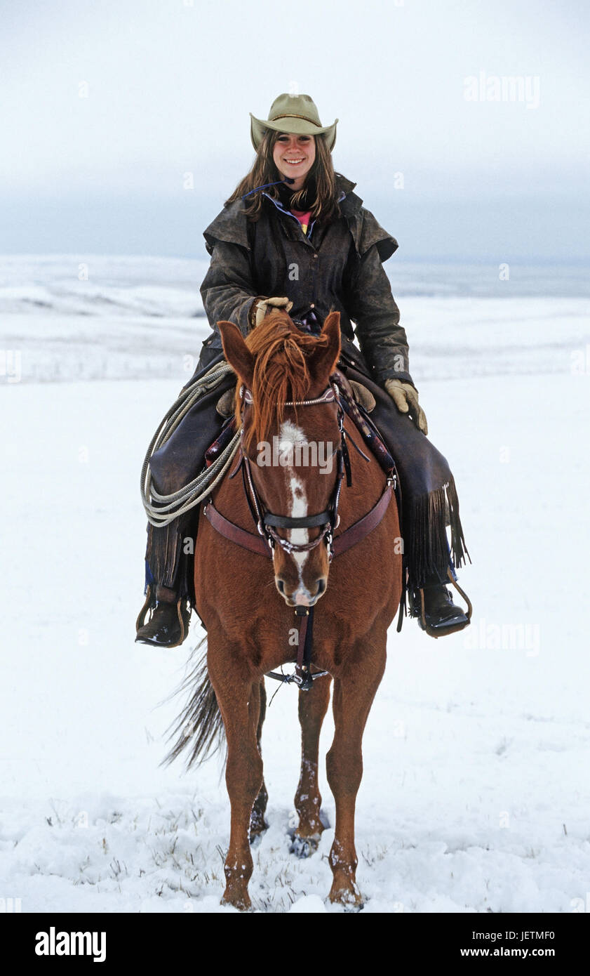 Cowgirl on horse hi-res stock photography and images - Alamy