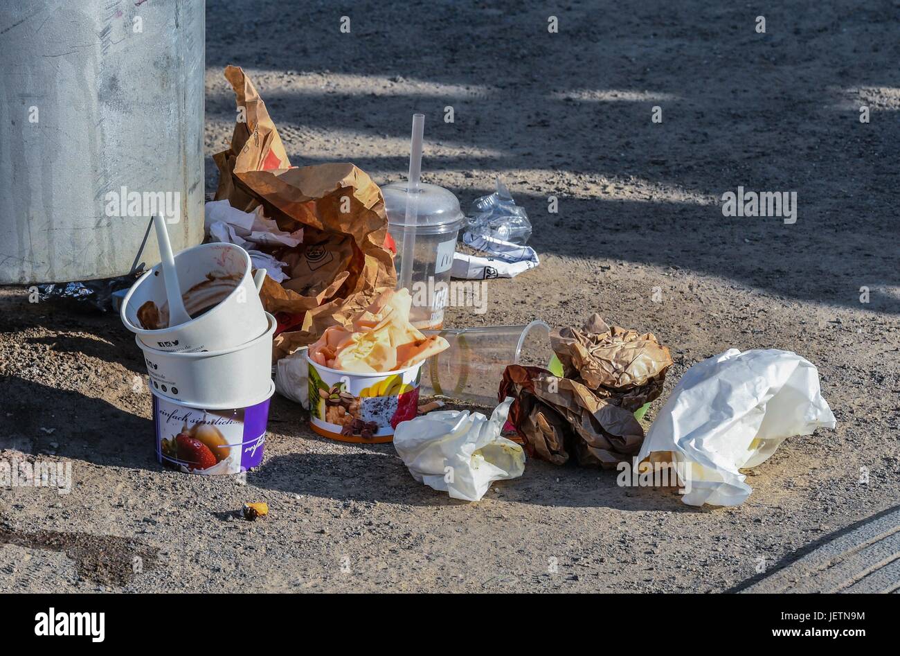 Garbage ton hi-res stock photography and images - Alamy