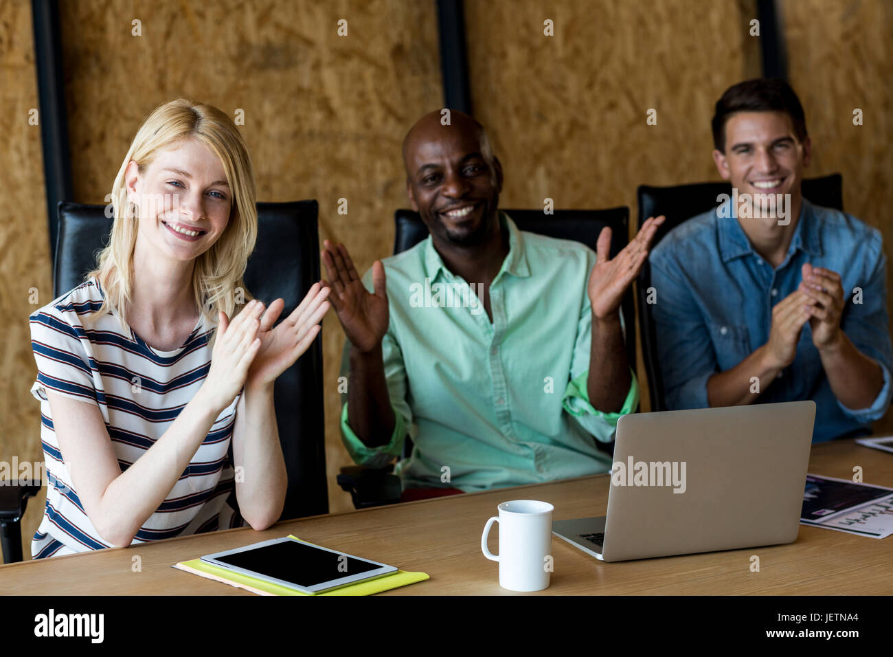 Woman laptop clapping applauding hi-res stock photography and images ...