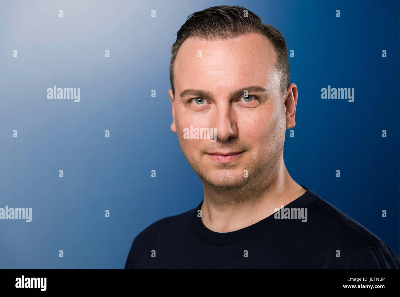 Studio Tim Raue High Resolution Stock Photography and Images - Alamy