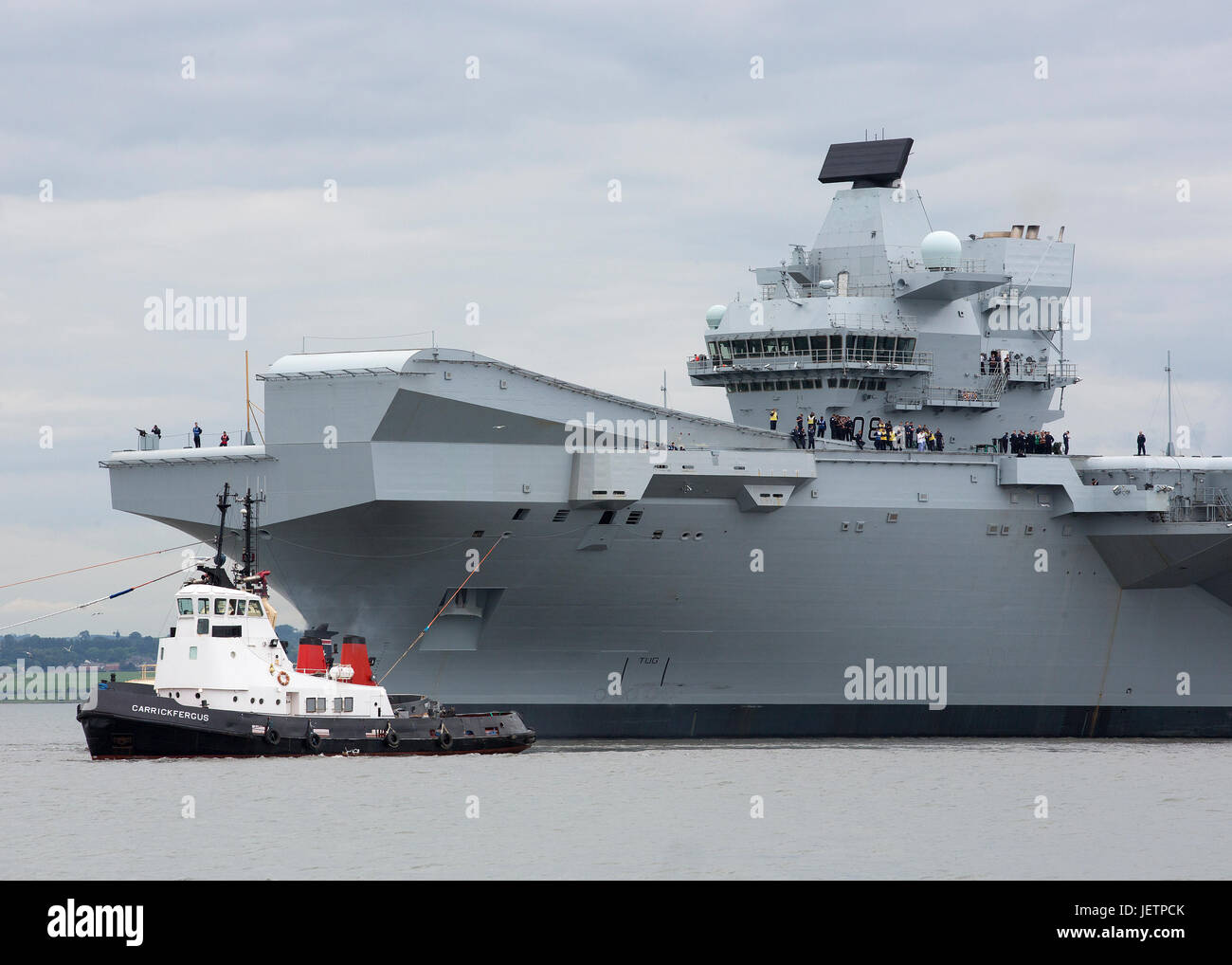 Hms Queen Elizabeth Battleship High Resolution Stock Photography and ...