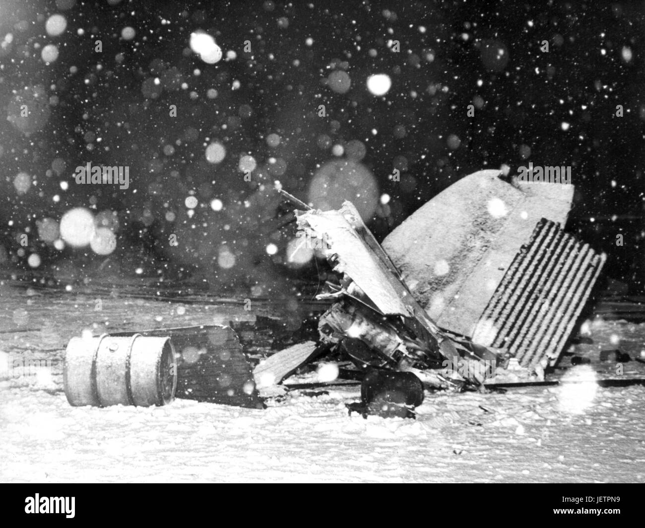 Twenty-three people, including eight players of Manchester United ...