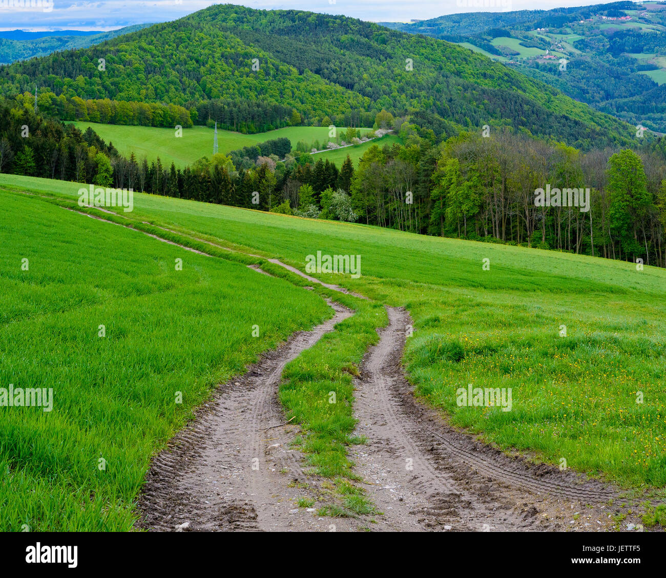 Beautiful agricultural and rural valleys hi-res stock photography and ...