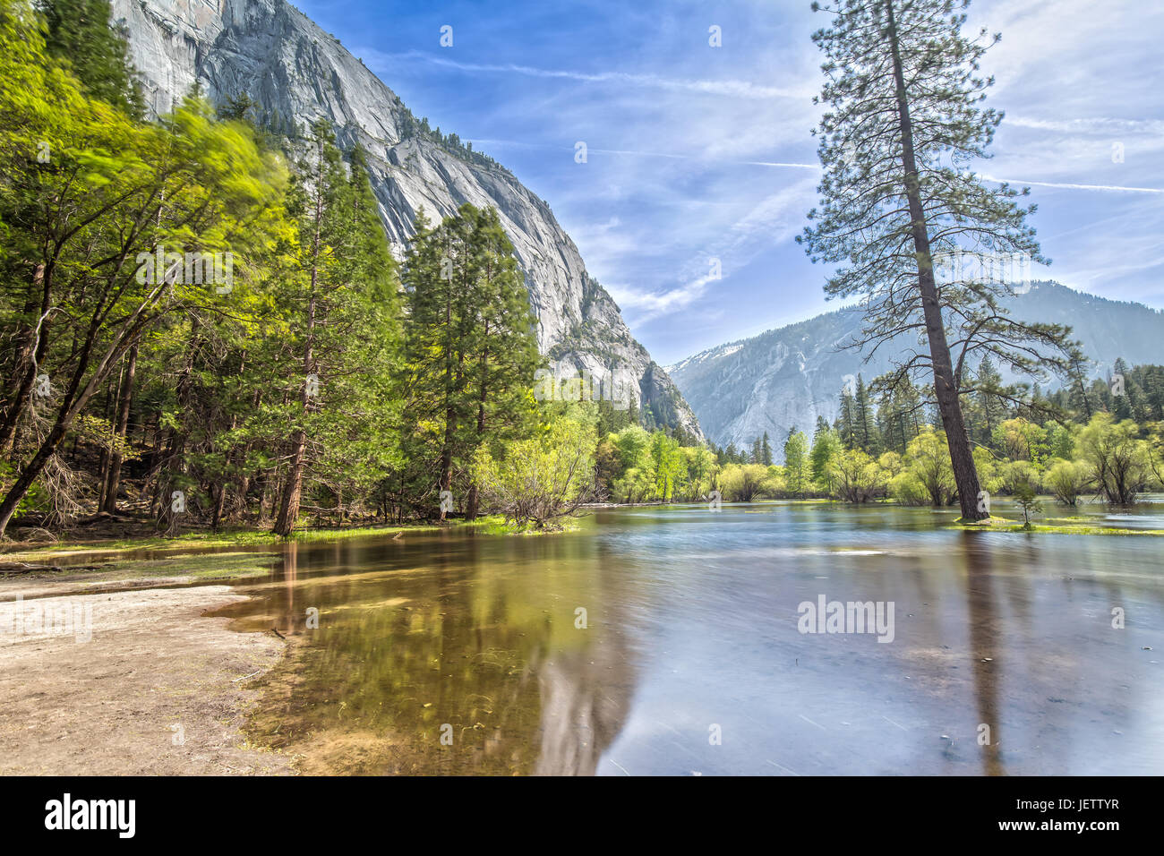Mirror Lake in Yosemite Nationalpark Stock Photo - Alamy
