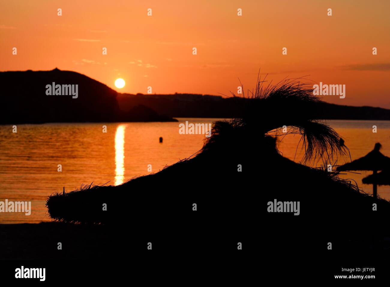 Sun brolly silhouette Stock Photo - Alamy