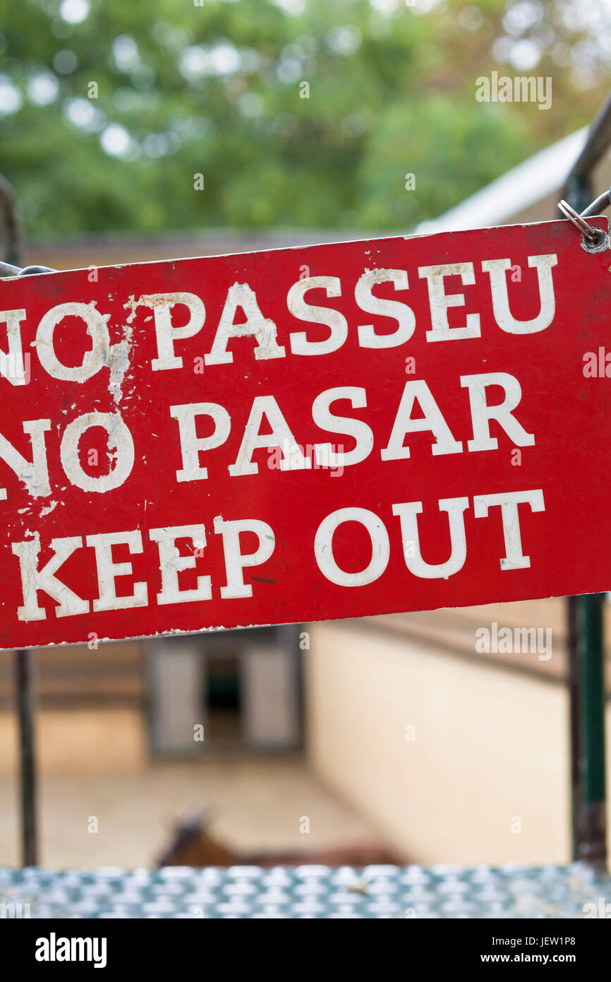 Keep out placard restricting the area to visitors Stock Photo - Alamy