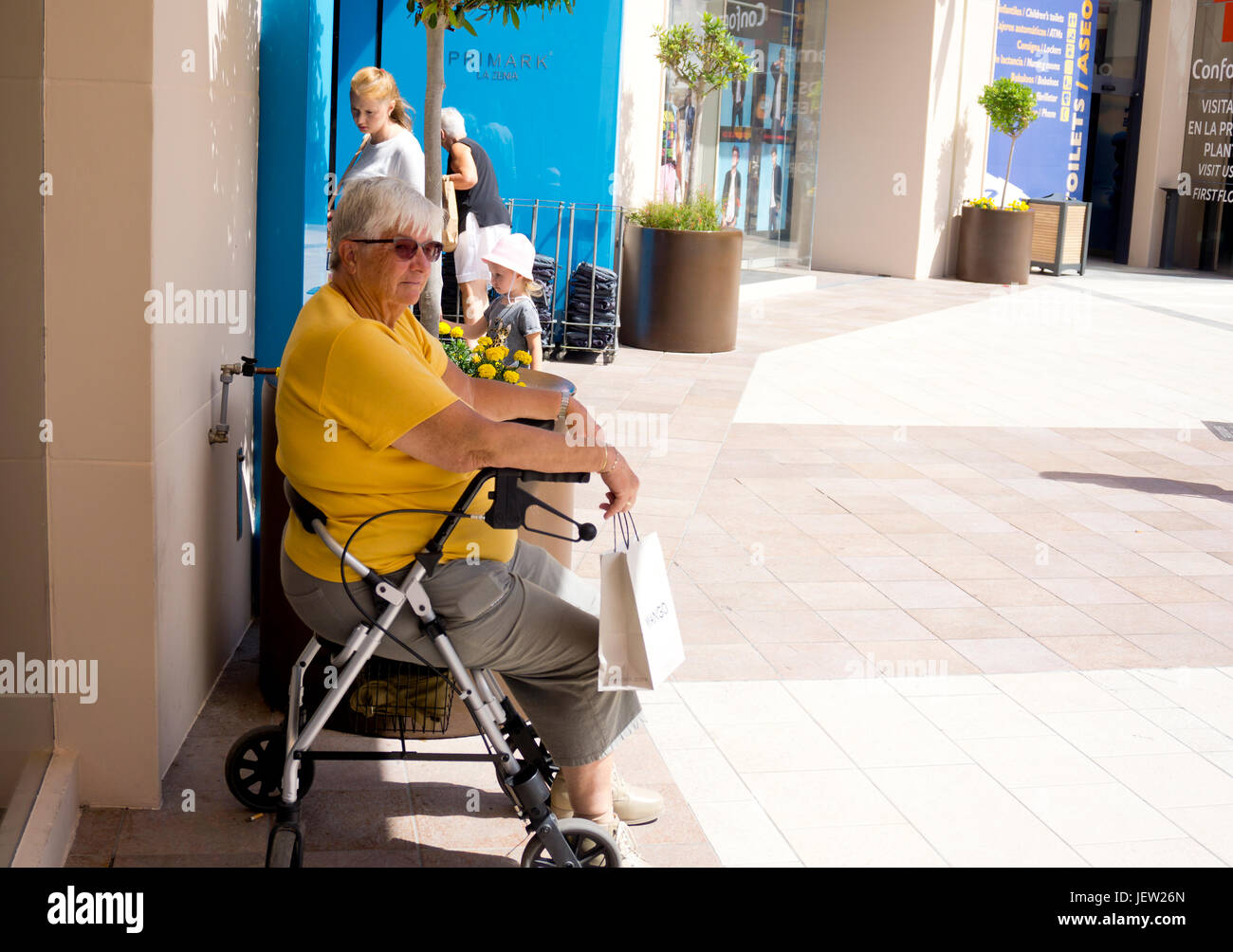 Walking aid hi-res stock photography and images - Alamy