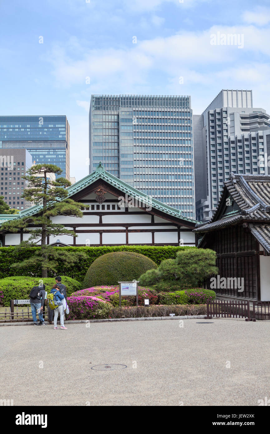 Japanese guardhouse hi-res stock photography and images - Alamy