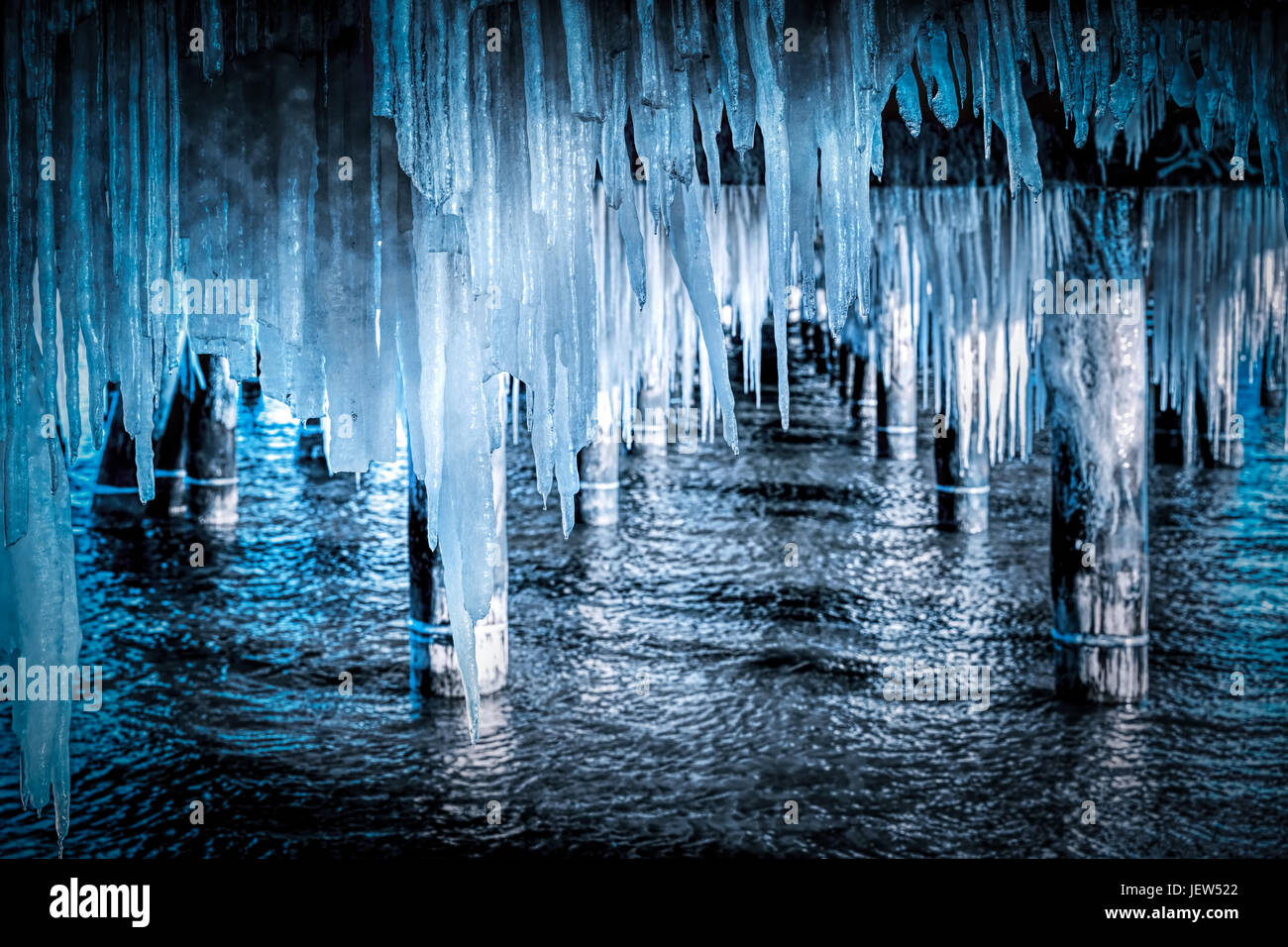 Hanging icicle hi-res stock photography and images - Alamy