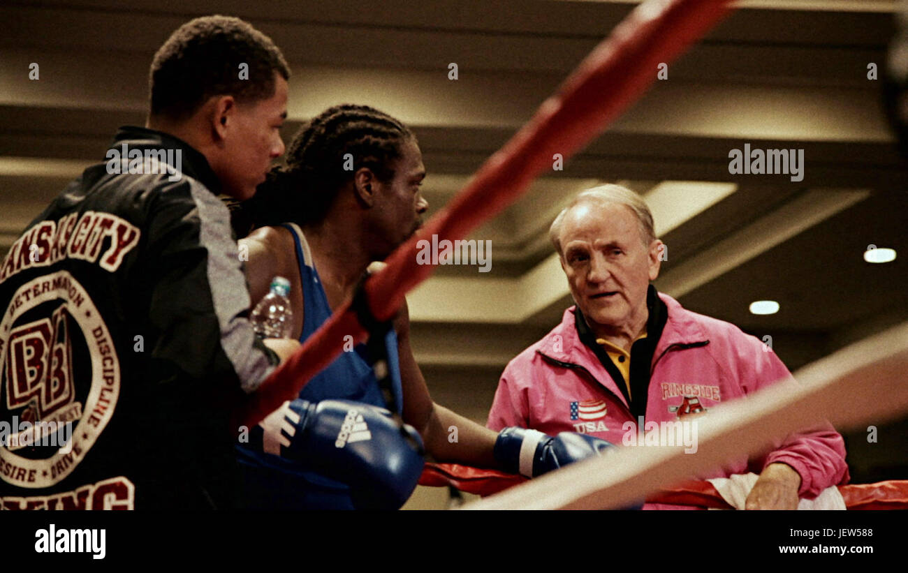 COUNTERPUNCH, center: Cam Awesome, 2017. ©Netflix/courtesy Everett ...