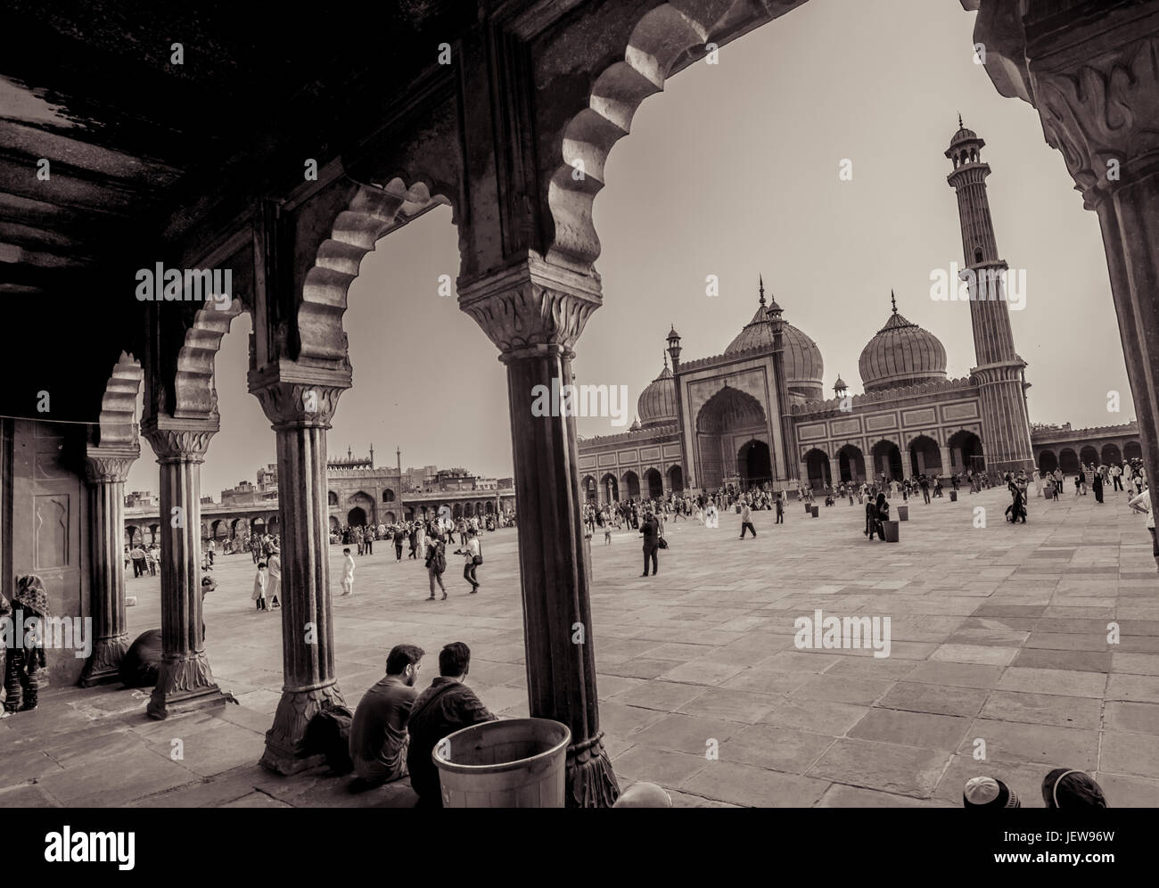 JAMA MASJID, OLD DELHI, INDIA - 24 JUNE 2017 : Indian ladies devotees ...
