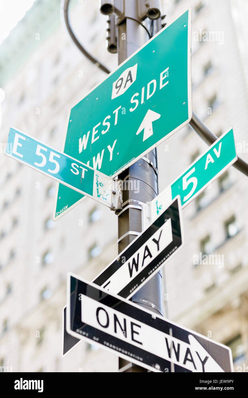 Street signs in new york hi-res stock photography and images - Alamy