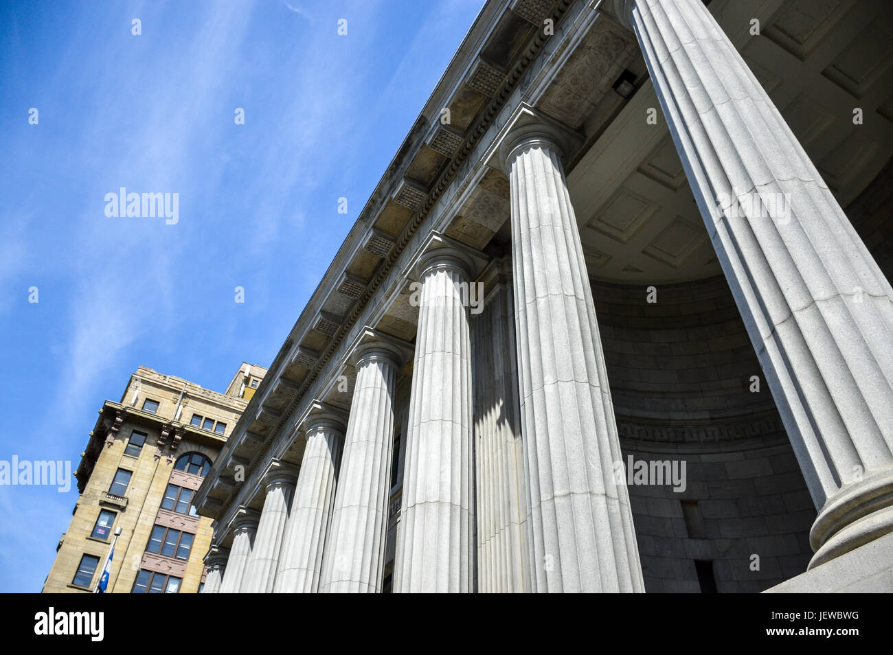 Columned facade hi-res stock photography and images - Alamy