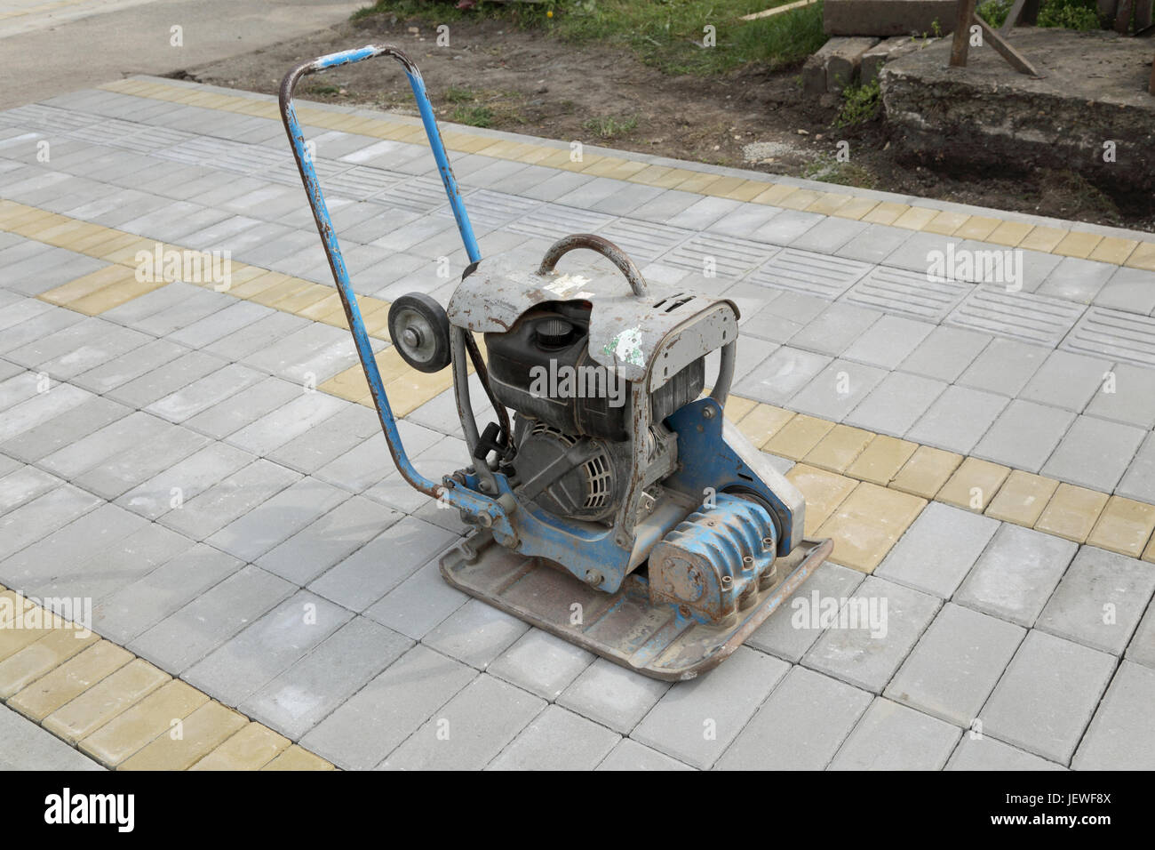 Road stone compaction hi-res stock photography and images - Alamy